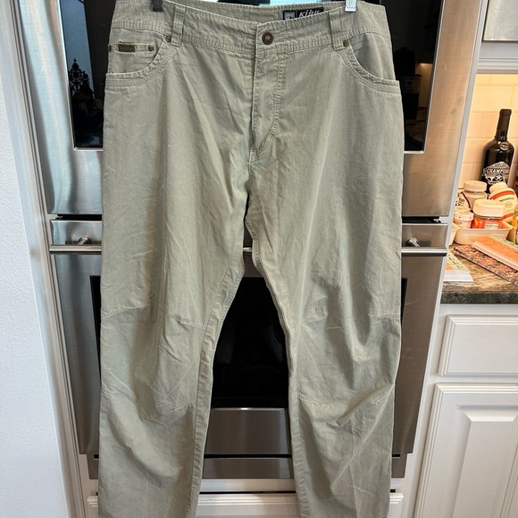 Kuhl | Pants | Kuhl Pants Missing Size Tagml Has Stainswearmissing ...